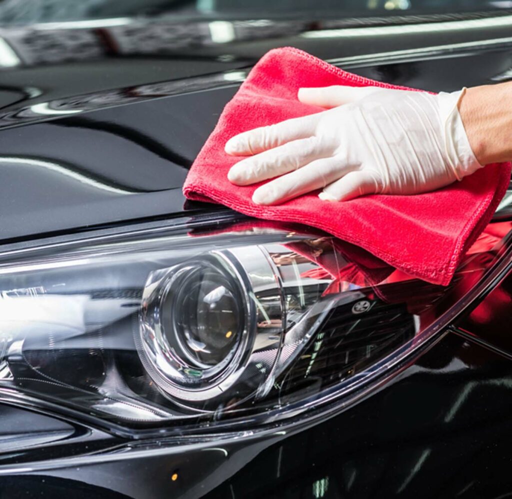 Car-Hangar bv uit Kontich | Carrosserieherstellingen